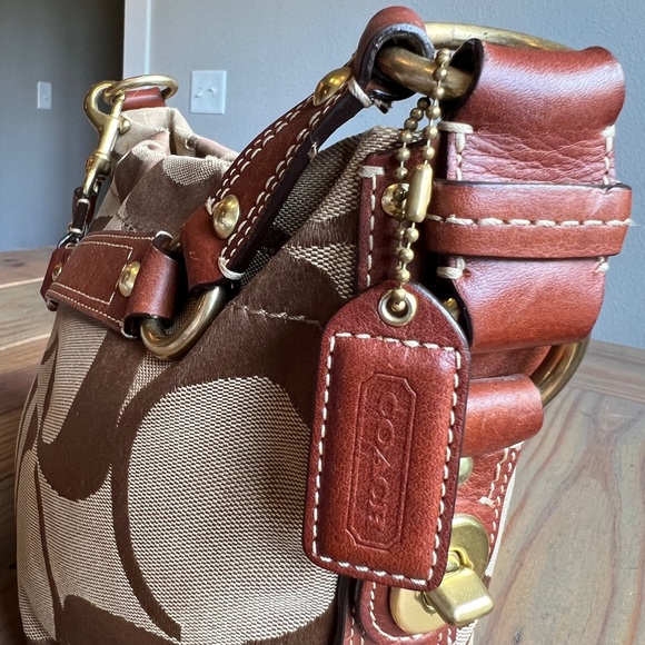 Coach | Bags | Coach 619 Signature Jacquard Hobo Carly Handbag In Khaki ...